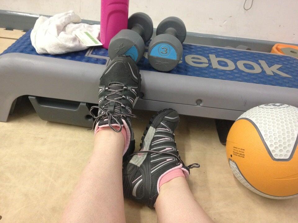 Botwell Green Sports and Leisure Centre - Hayes - Nextdoor