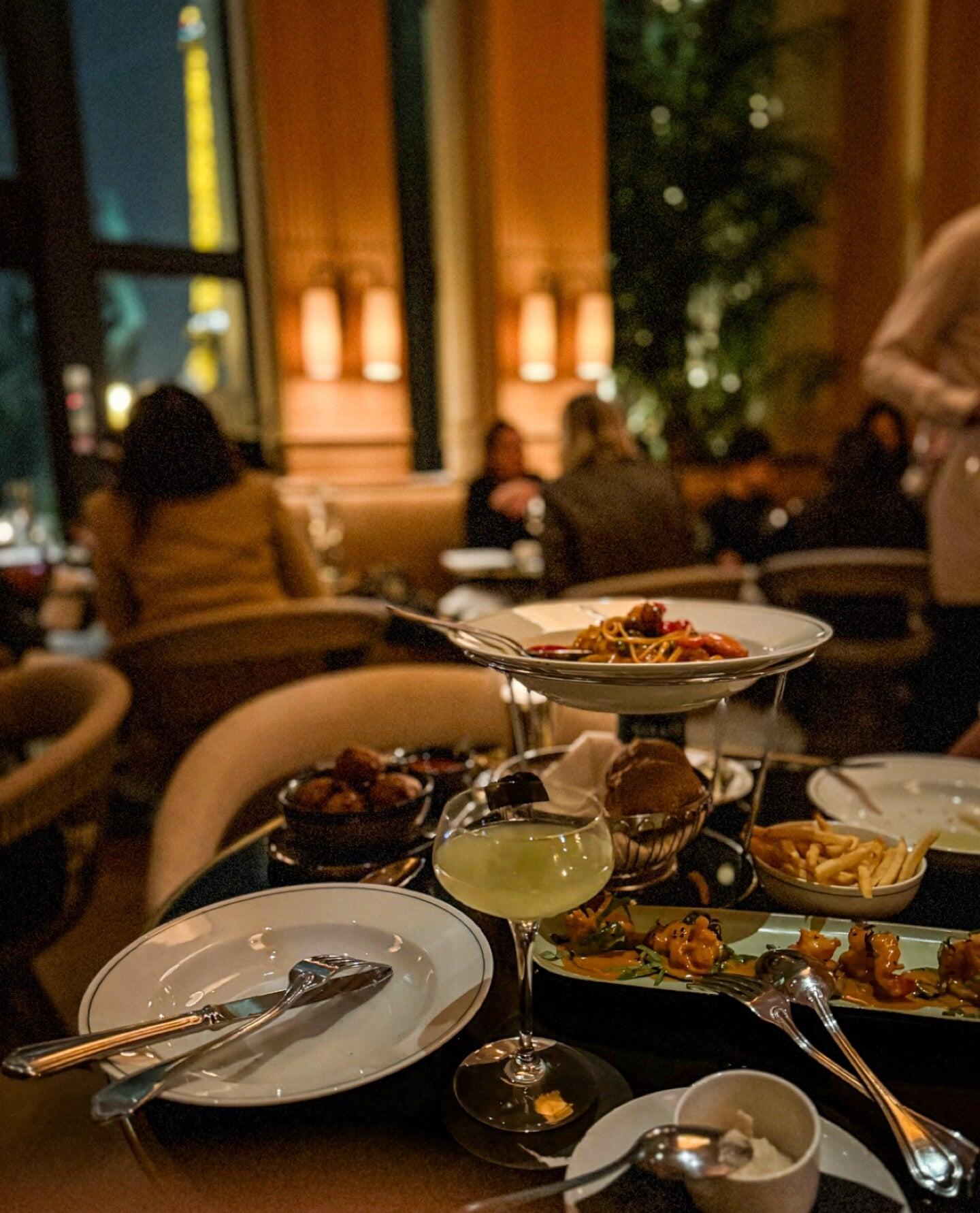 Girafe Paris Restaurant - Nextdoor