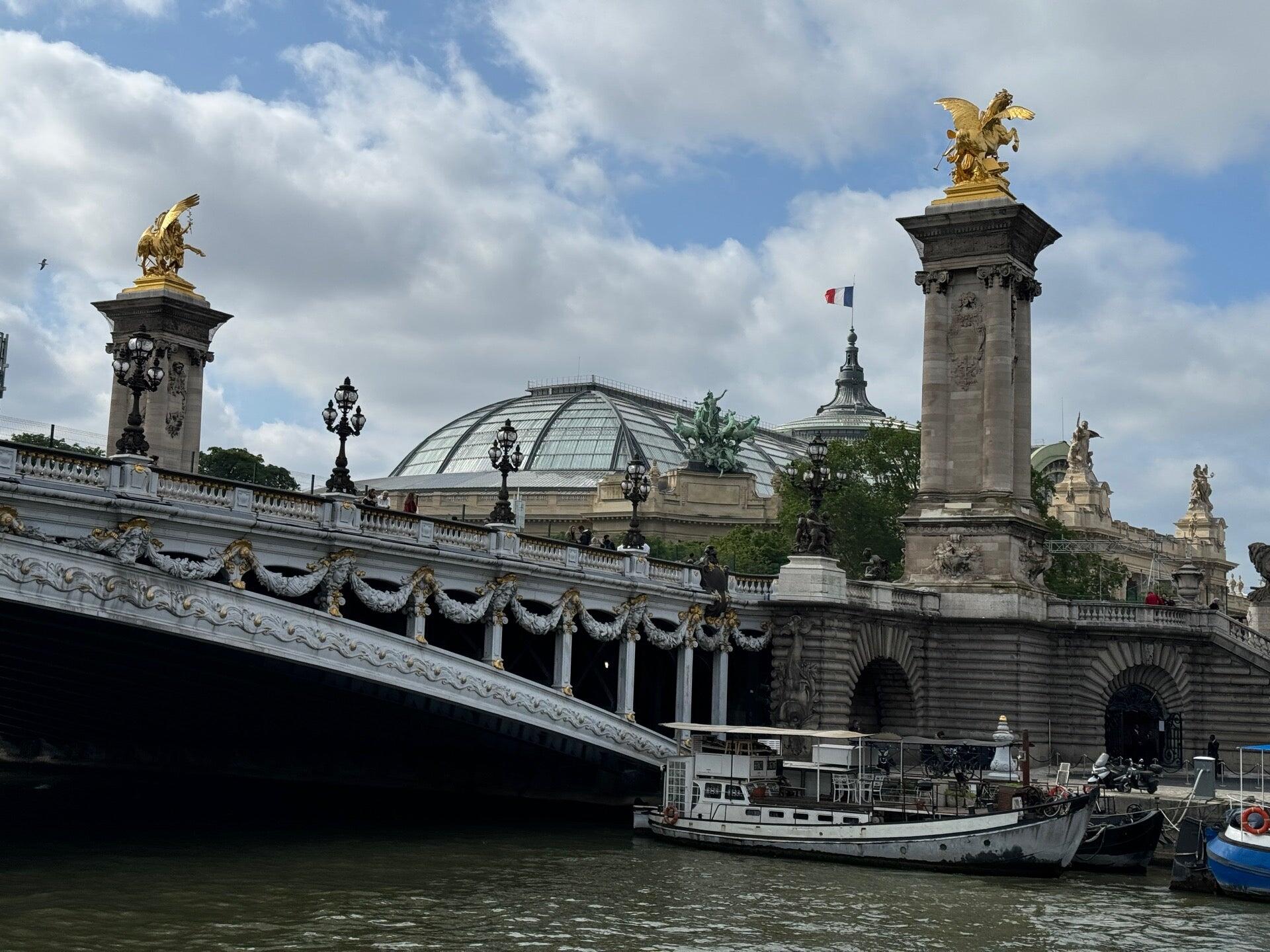 Arrêt Grand Palais - Nextdoor