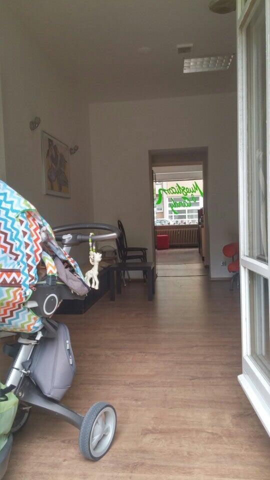 Mueslicorn & Candy - Nextdoor