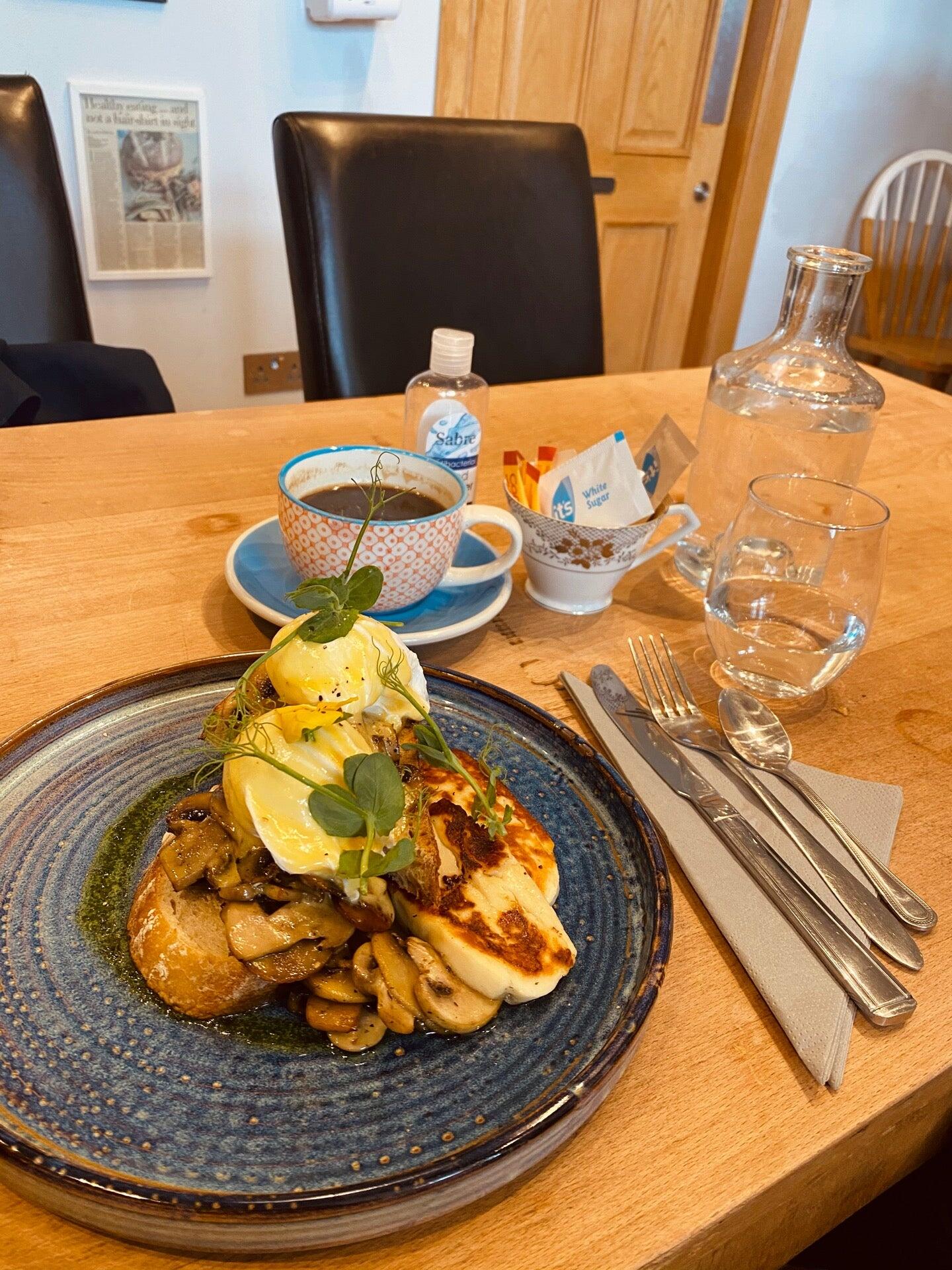 Ocho - Glasgow, Scotland - Nextdoor