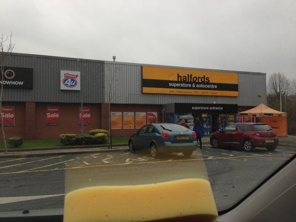 Halfords - Pontypridd - Nextdoor