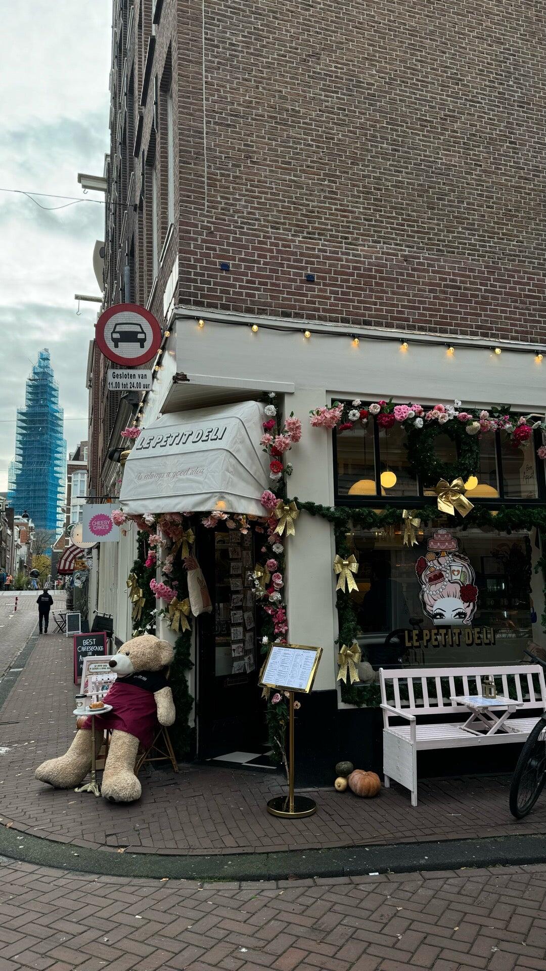 Le Petit Deli - Nextdoor