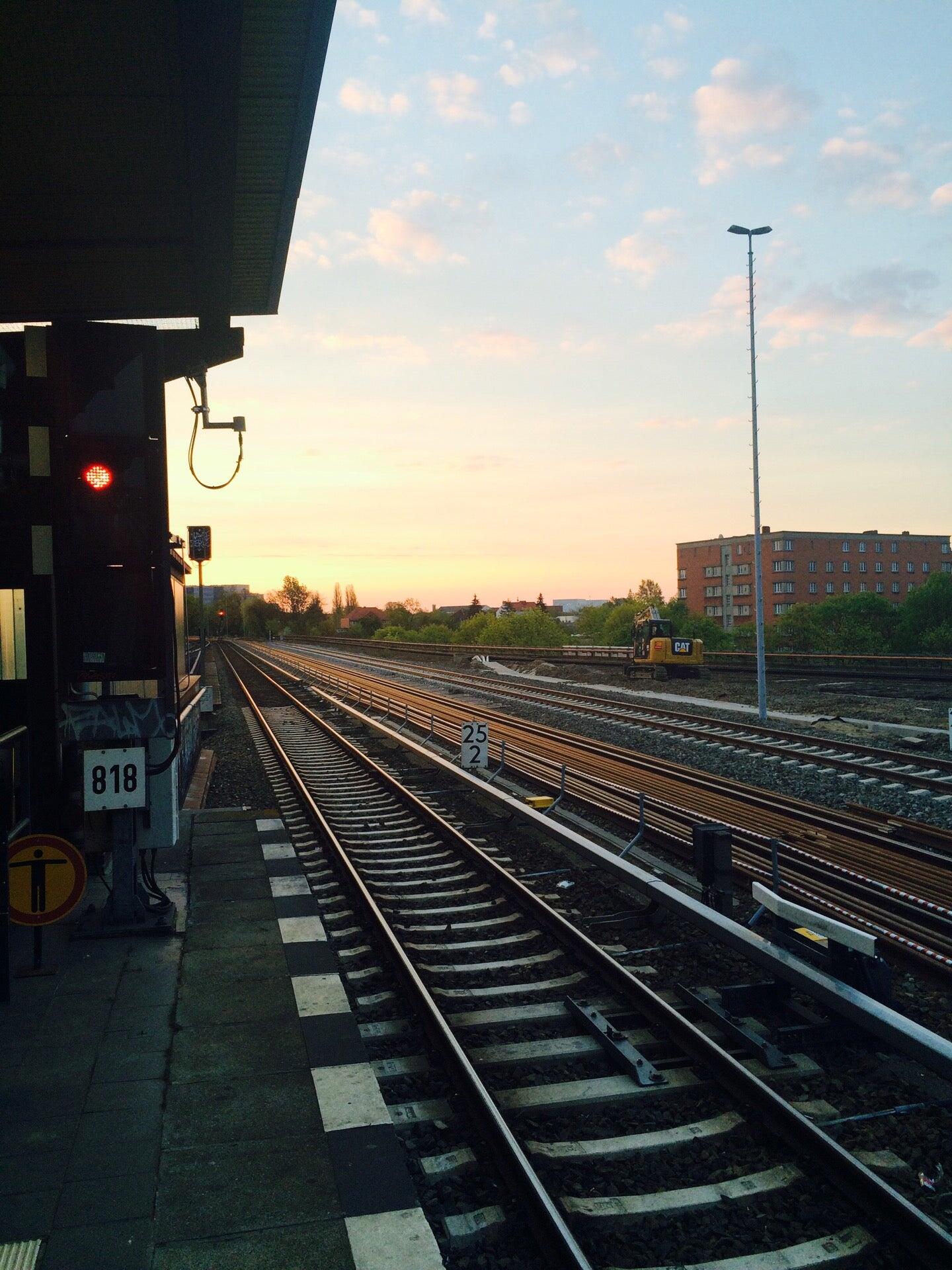 S+U Innsbrucker Platz - Nextdoor