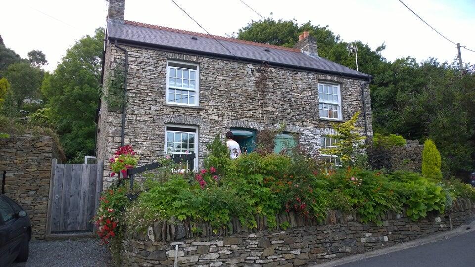 Cwmshon Cottages - Swansea - Nextdoor