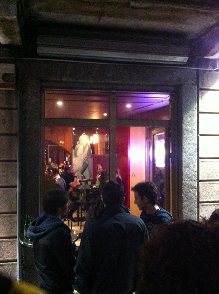 Carnaby Bar - Nextdoor