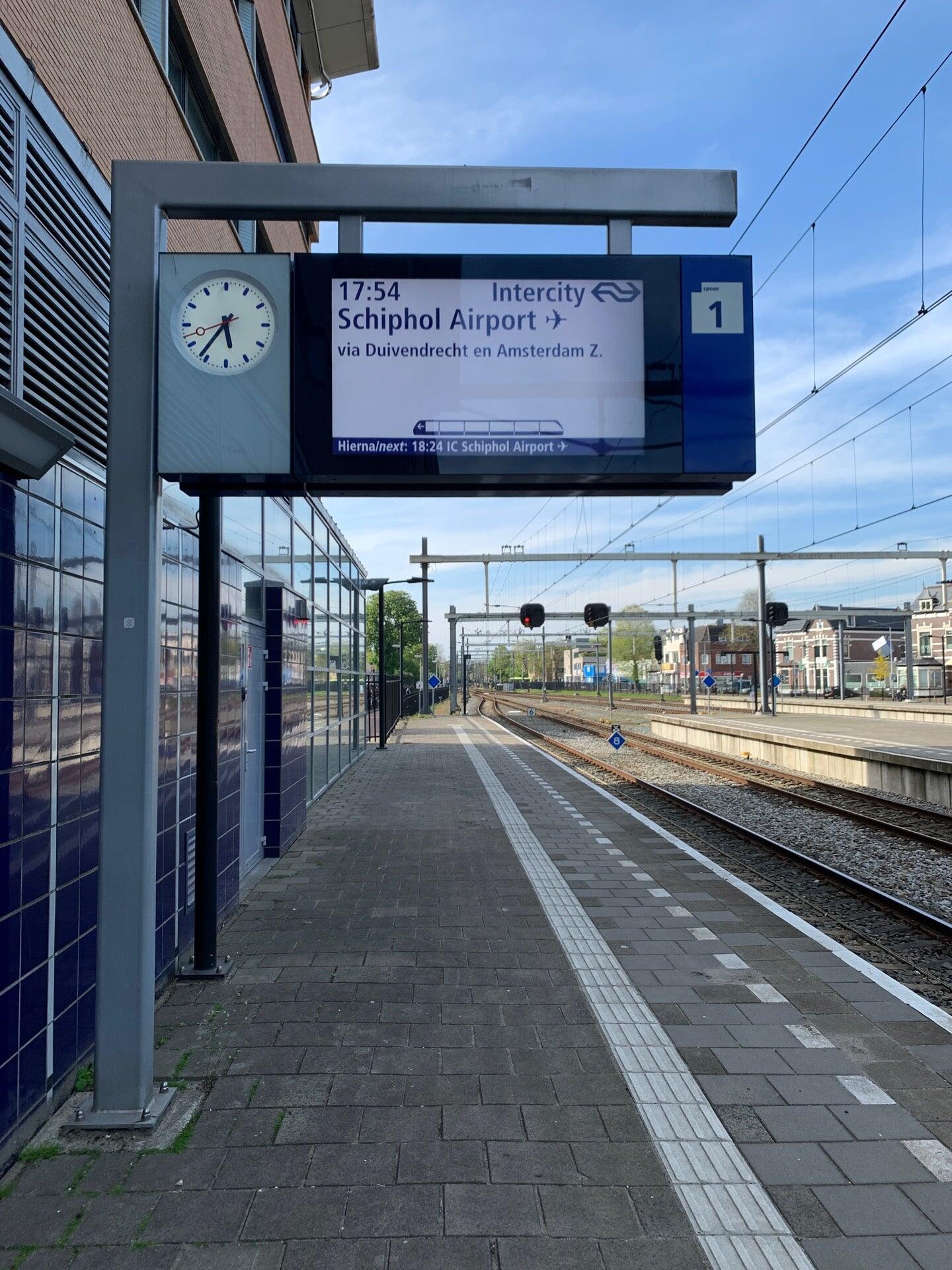 Spoor 1 - Nextdoor