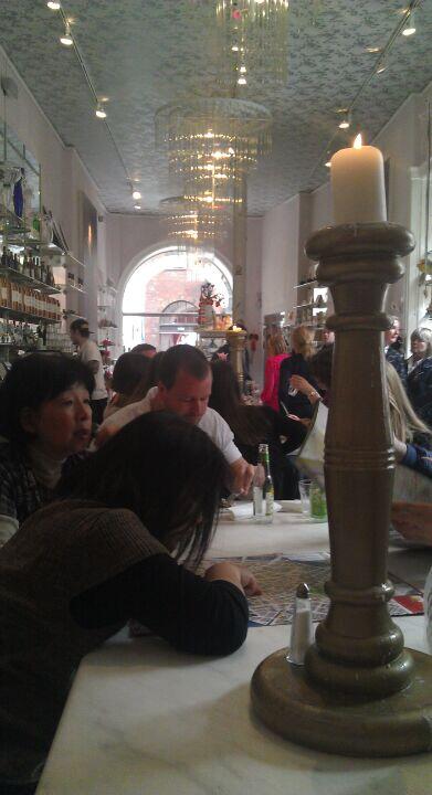 Royal Smushi Café ApS - København - Nextdoor