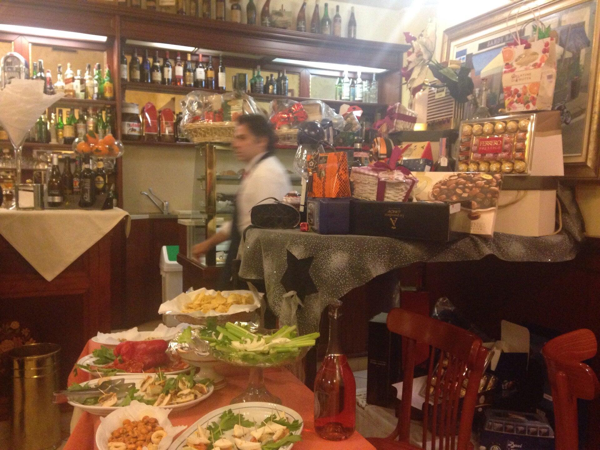 Sandy Bar - Nextdoor