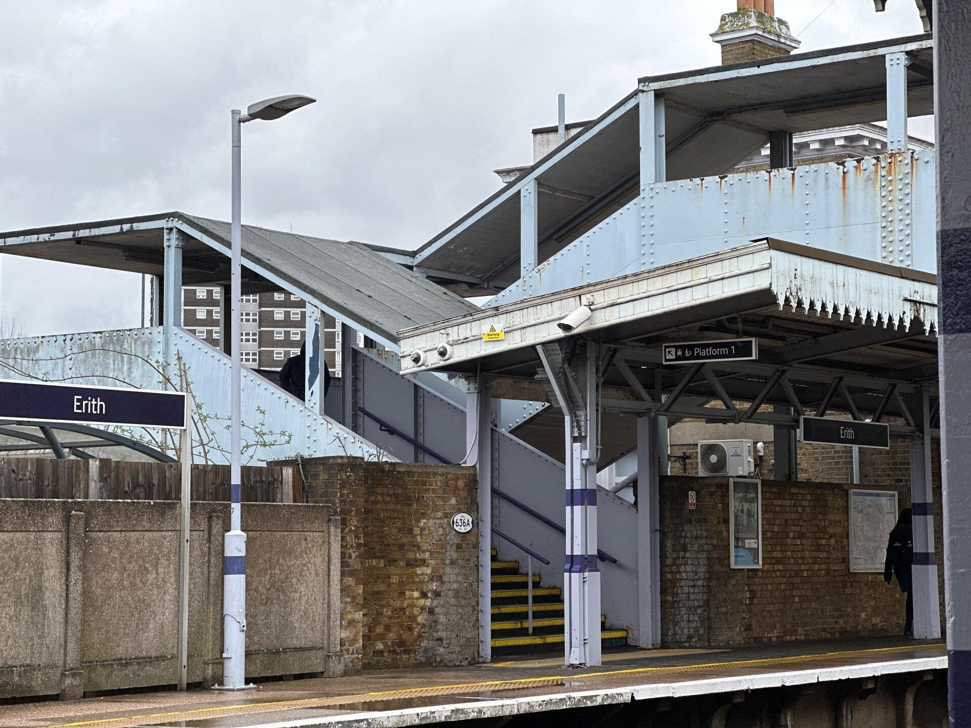 Erith Railway Station - Erith - Nextdoor