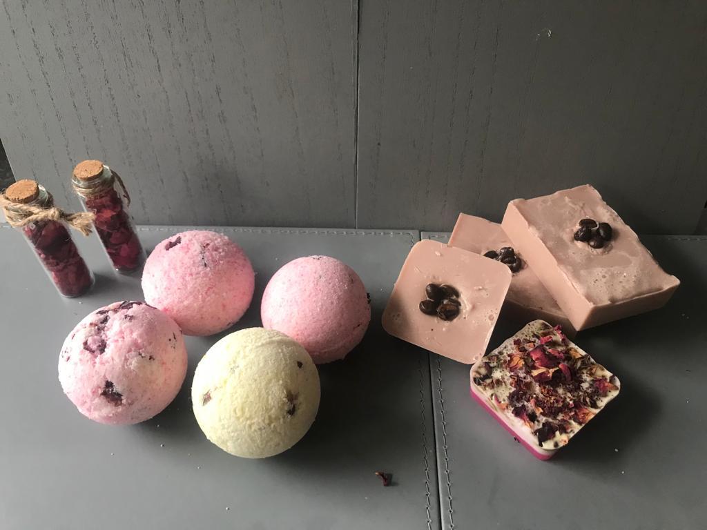 Glimmer of Soap - Uxbridge, GB-ENG - Nextdoor