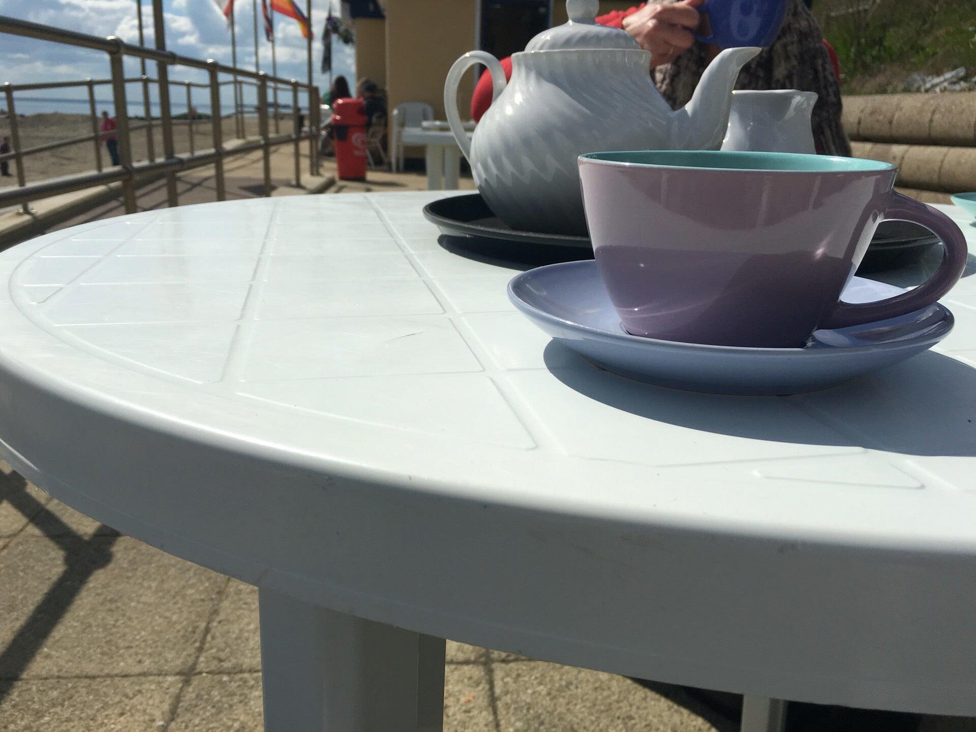 Flag's Cafe - Holland on Sea - Nextdoor