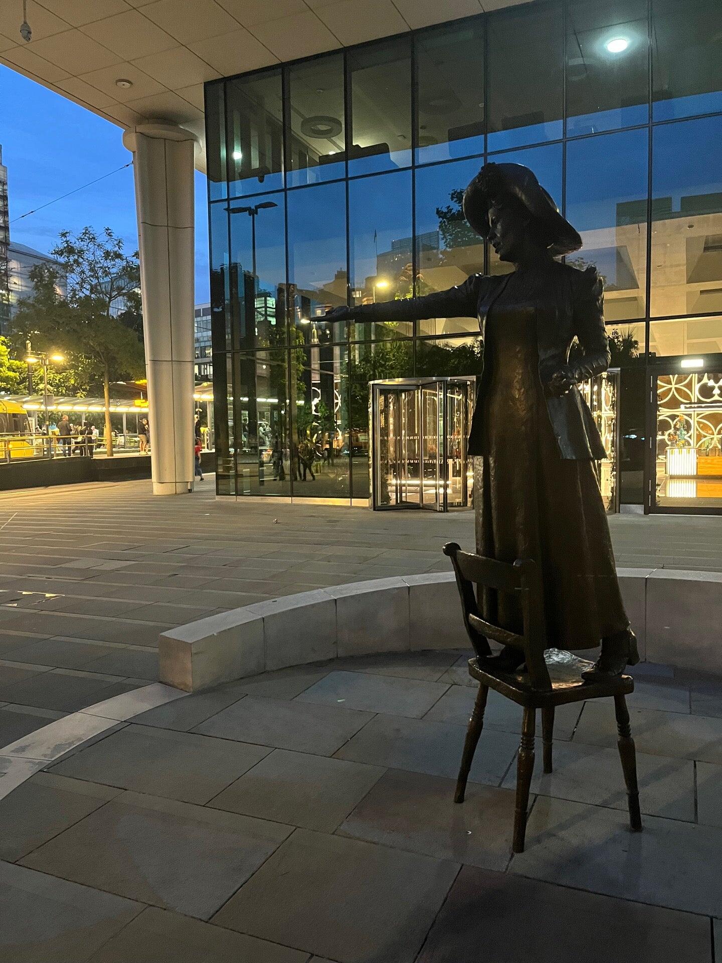 Emmeline Pankhurst Statue - Manchester - Nextdoor