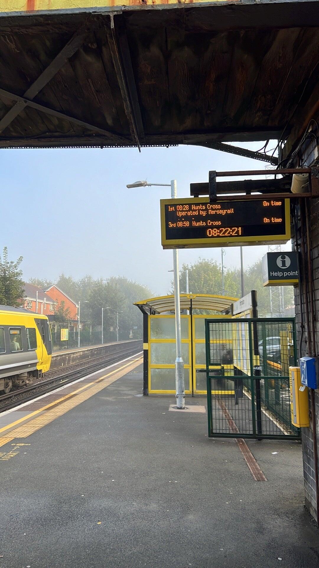 Walton Railway Station - Liverpool - Nextdoor