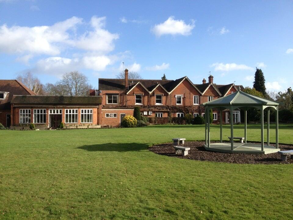 Duffield House - Stoke Poges - Nextdoor