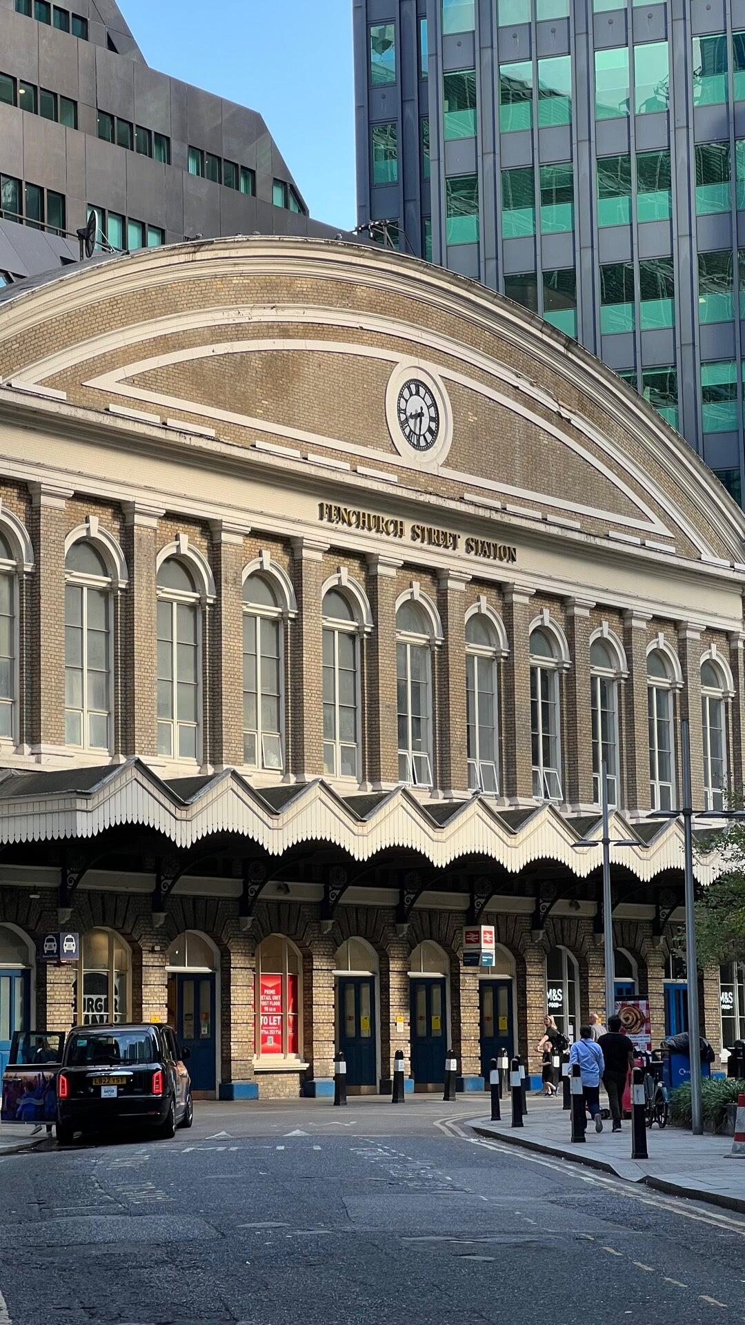 Fenchurch Street Station - London - Nextdoor