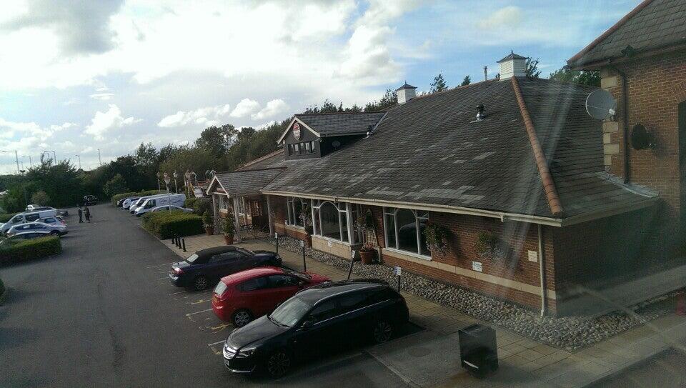 Premier Inn Kettering hotel - Kettering - Nextdoor