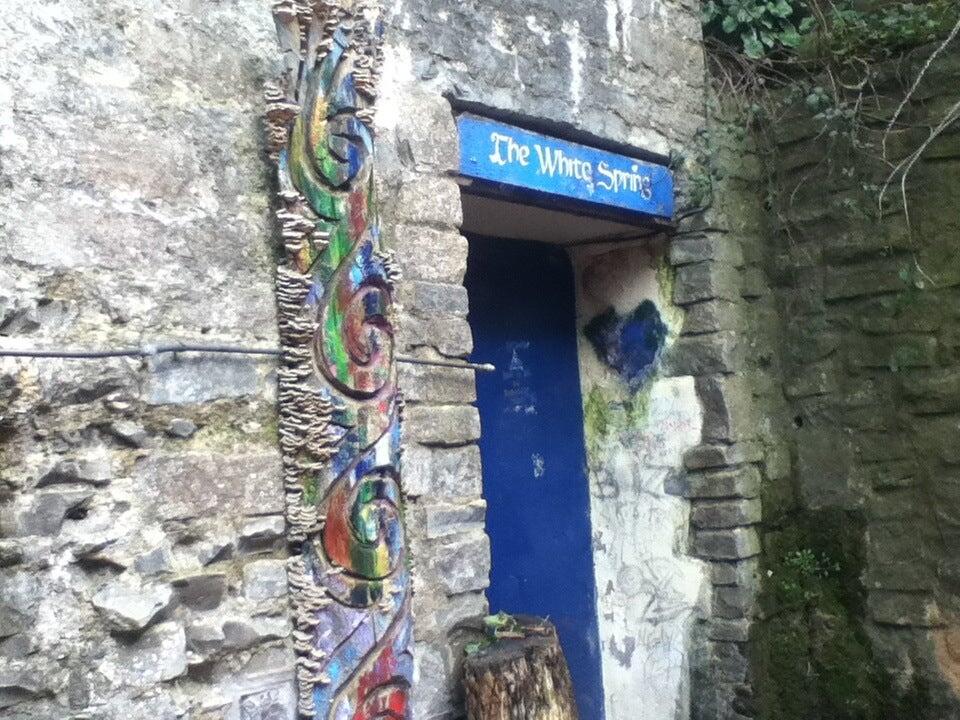 White Spring Well & Temple - Glastonbury - Nextdoor