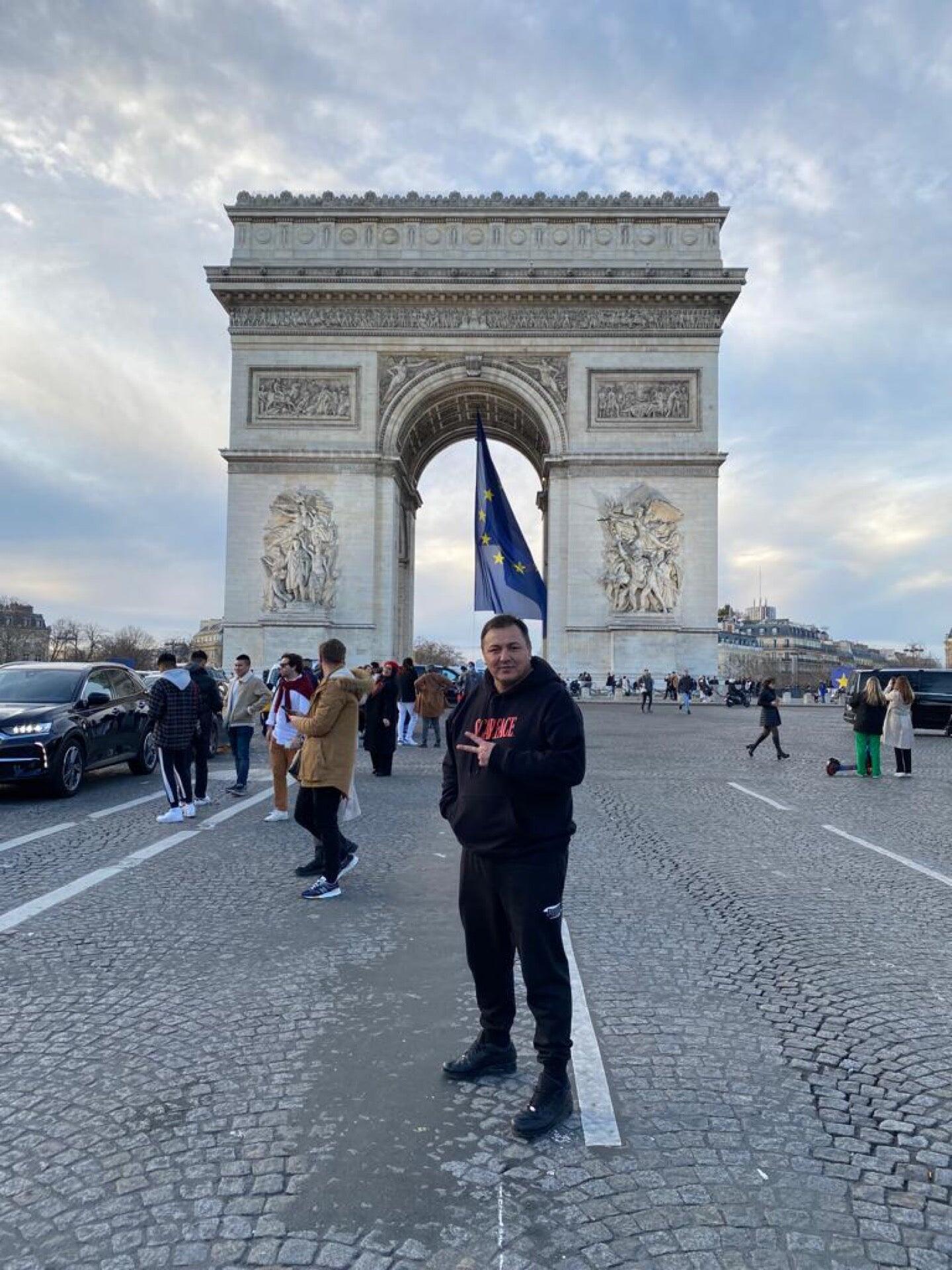 Gate to Paris Relocation - Nextdoor