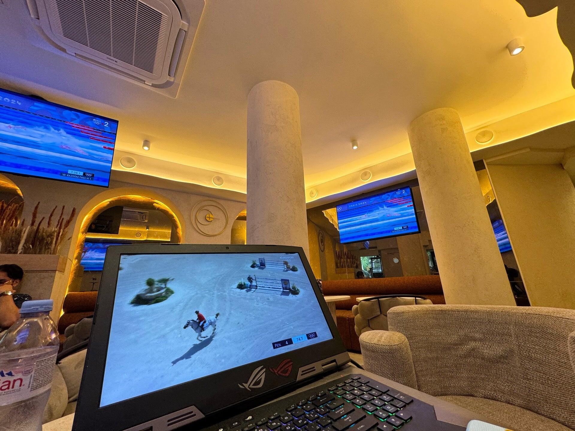 Le Stories - Nextdoor