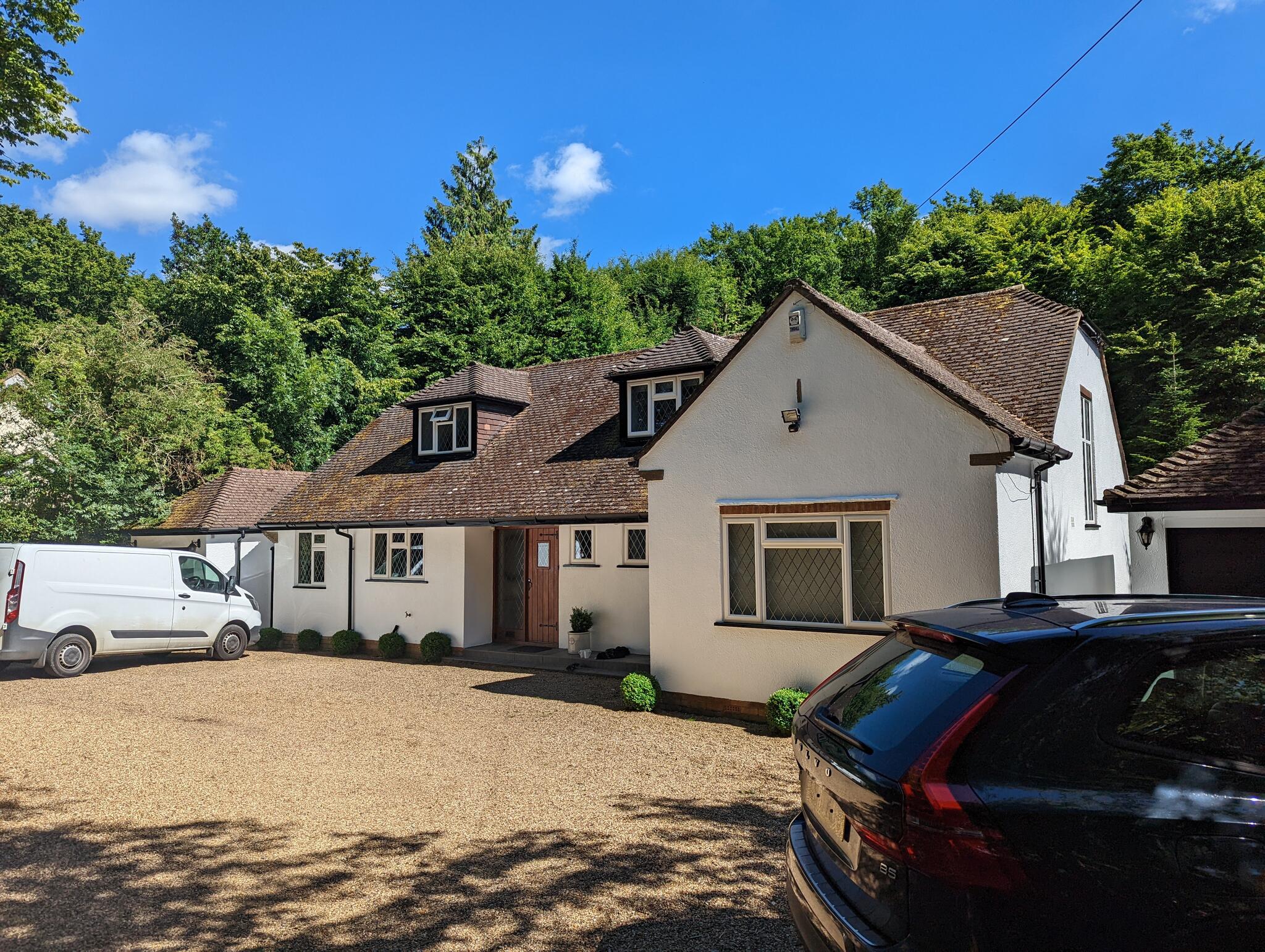 PDM painting decorating and maintenance - Watford - Nextdoor