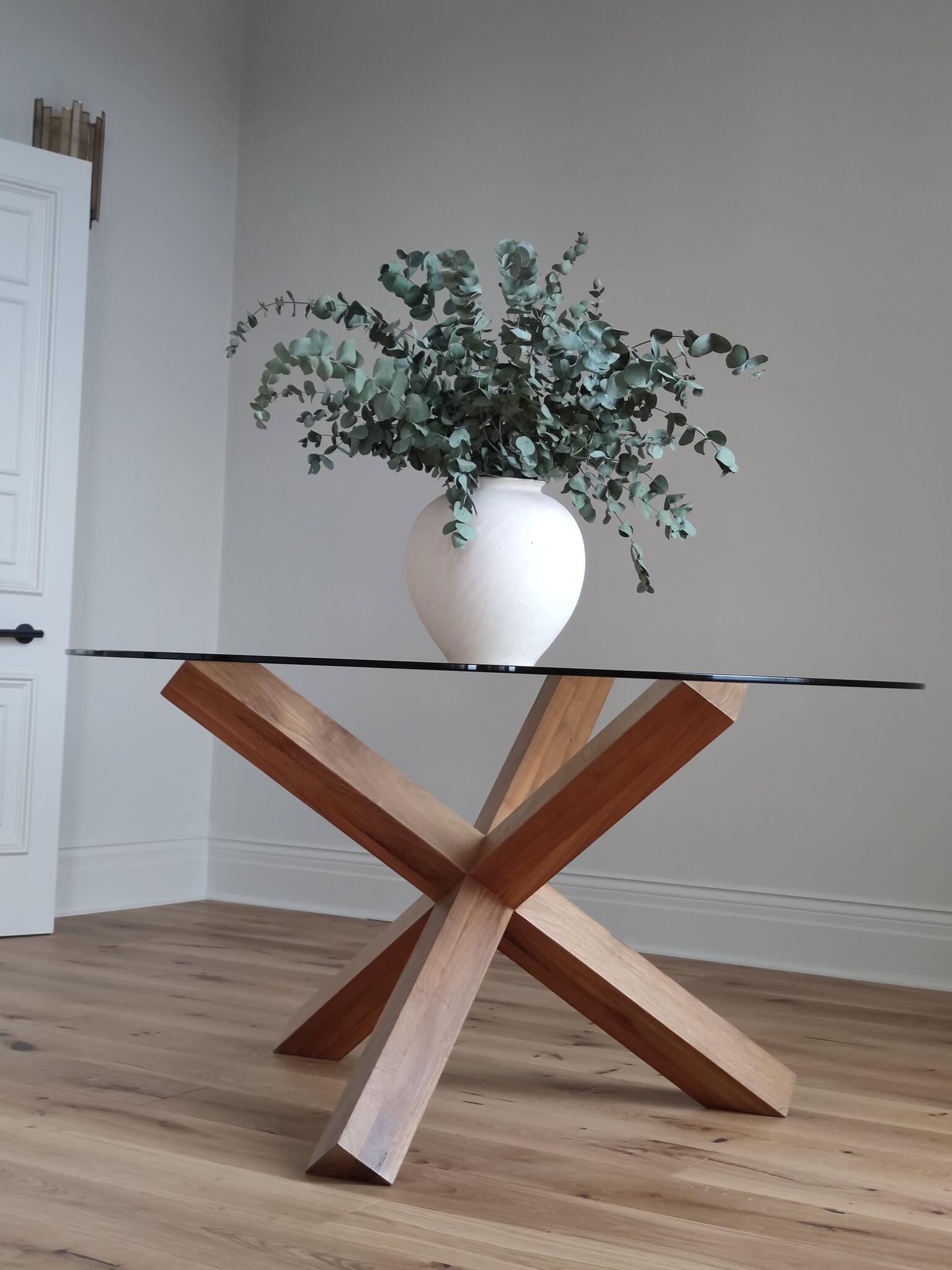 Pro Max - London, GB-ENG - Nextdoor