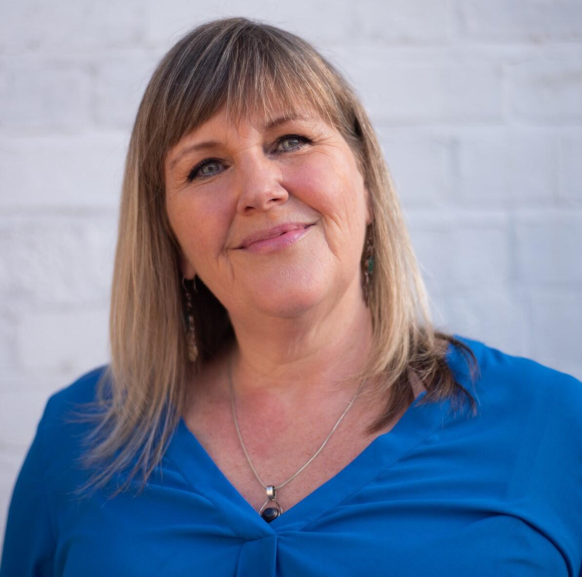 Lisa Dundas Celebrant - Nextdoor