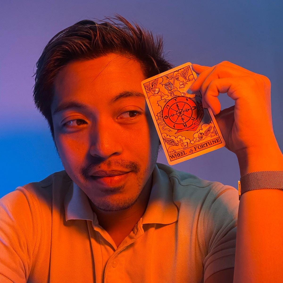 Gerald’s tarot reading - London, GB-ENG - Nextdoor