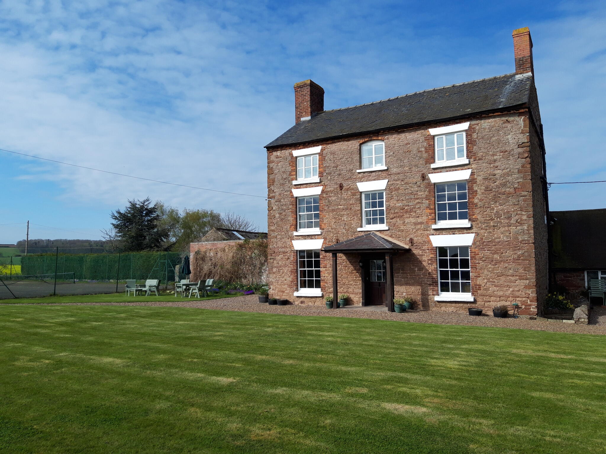 Upper Eyton Farmhouse B&B - Shrewsbury, GB-ENG - Nextdoor