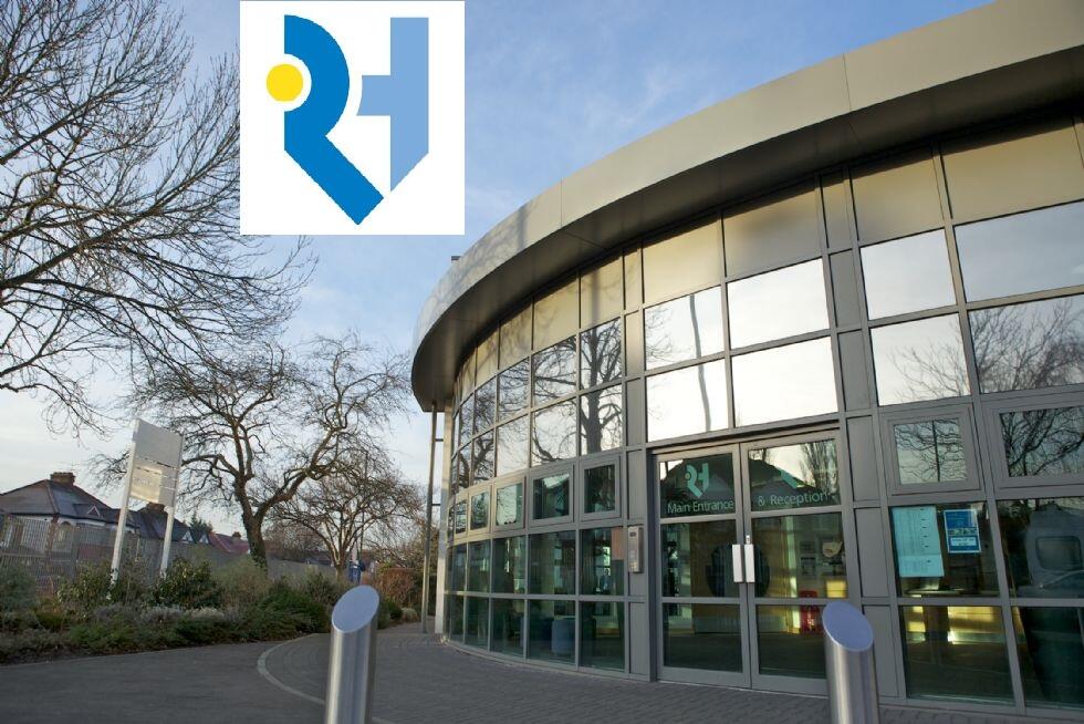 Rooks Heath School - Harrow, GB-ENG - Nextdoor