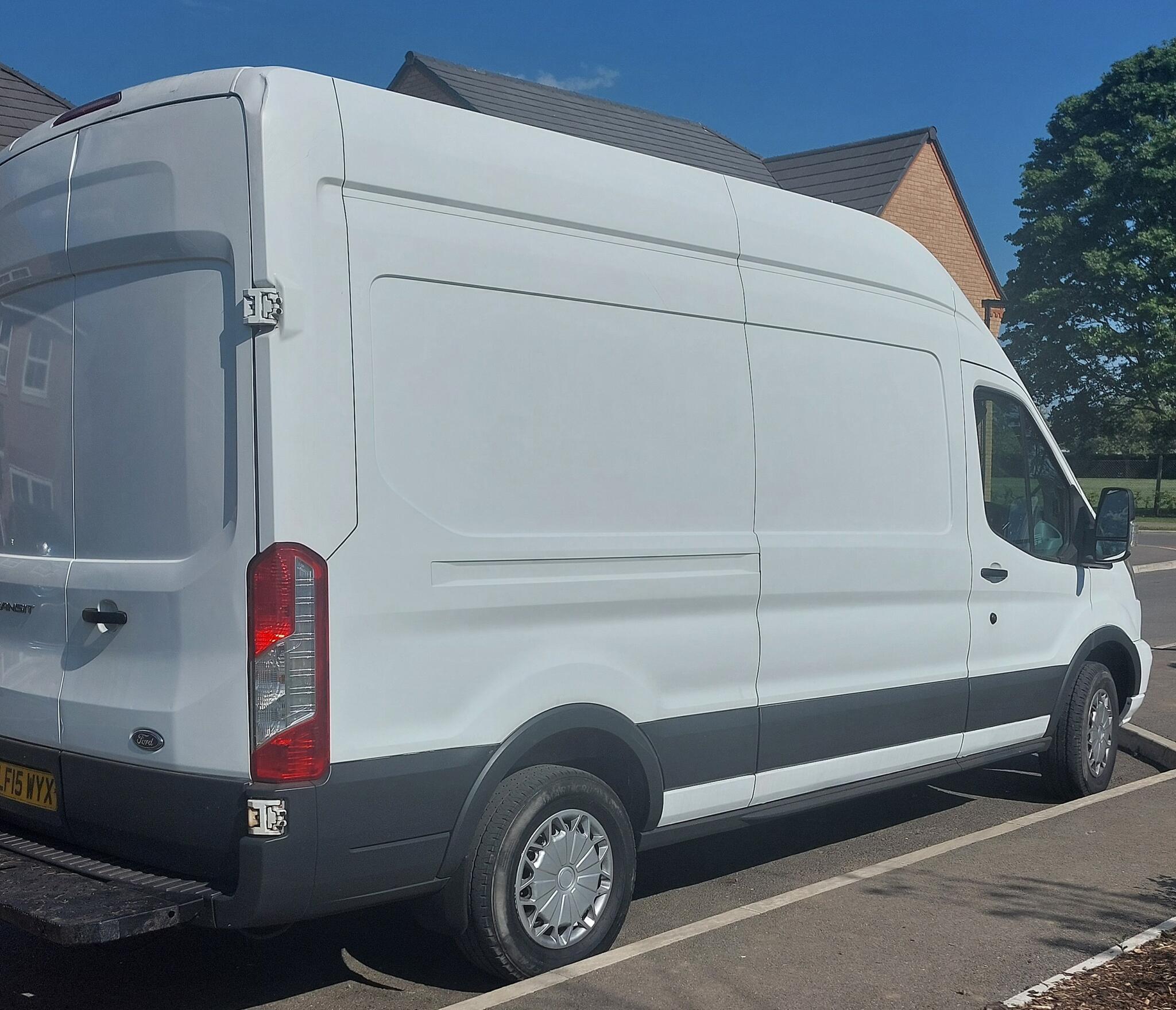 Ward And Daughters - Abingdon-on-Thames, England - Nextdoor