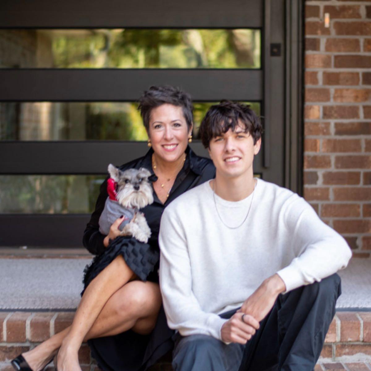 Danielle Traverse - Nextdoor