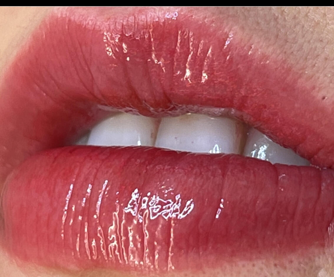Adri lips & eyebrows - London, GB-ENG - Nextdoor