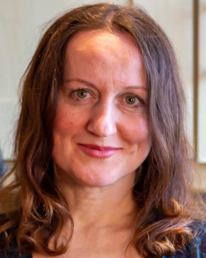 Lenka Pagan Nextdoor