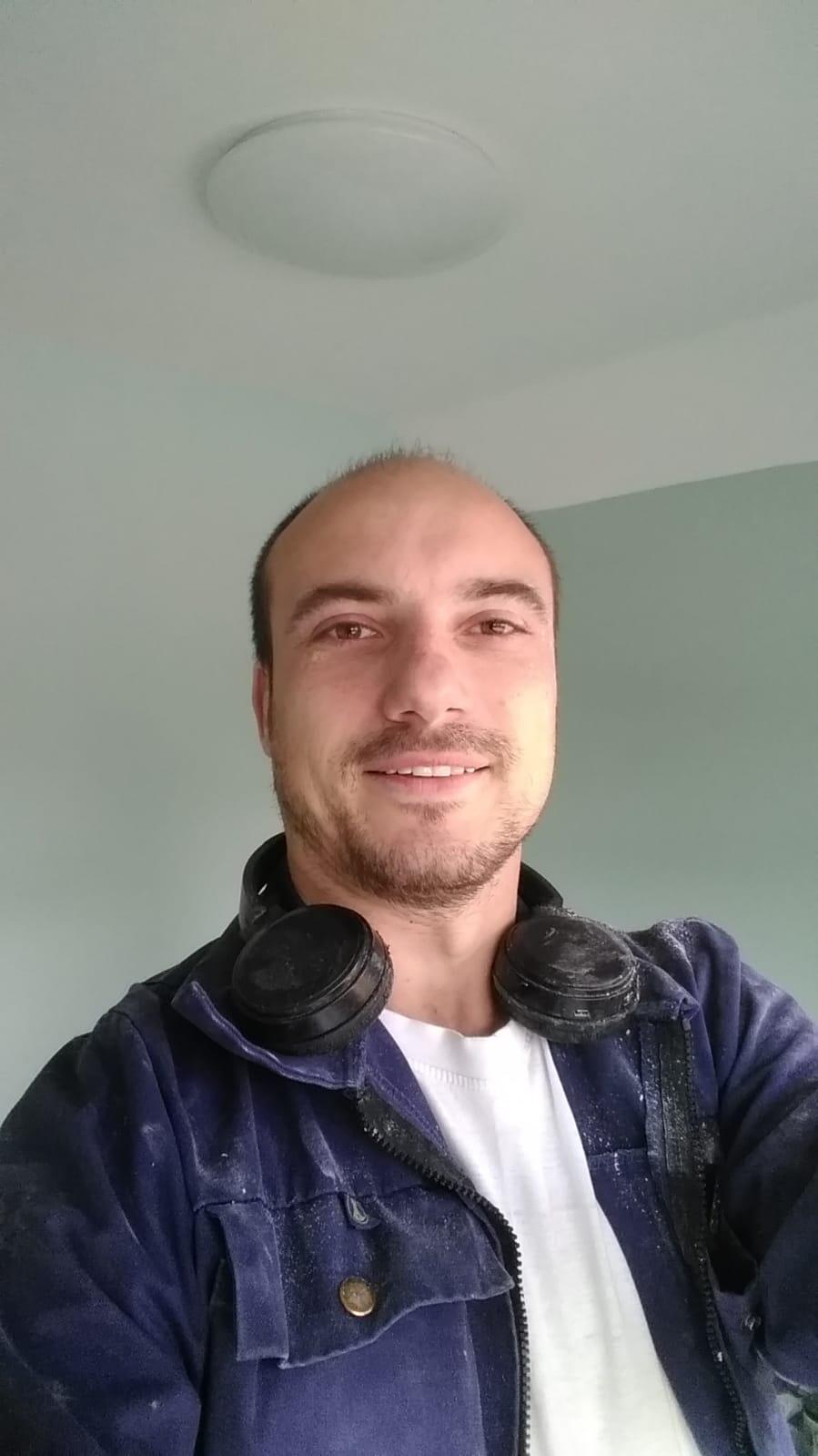 Adrian Balan, VeryHandyMan - Nextdoor