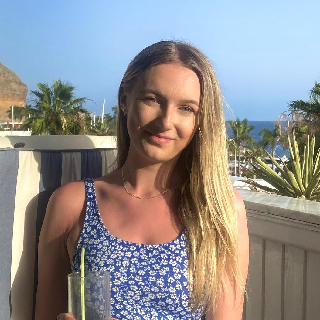 Babysitter Charlotte - Altrincham, GB-ENG - Nextdoor