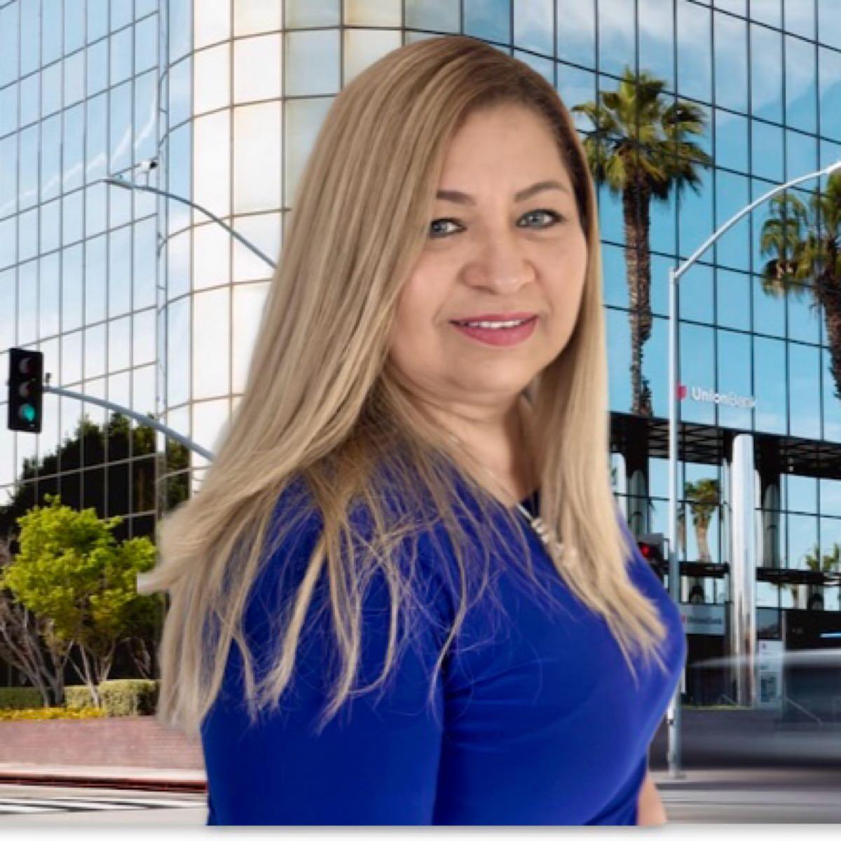 Karla Ruiz from Black Swan Home Group LLC a Realtor with passion to ...