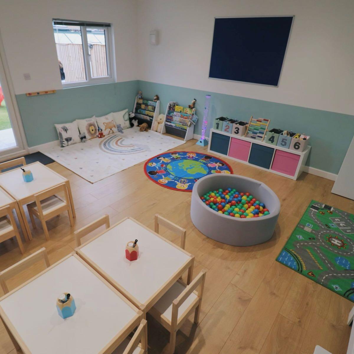 Rainbowminders - Rainham, GB-ENG - Nextdoor