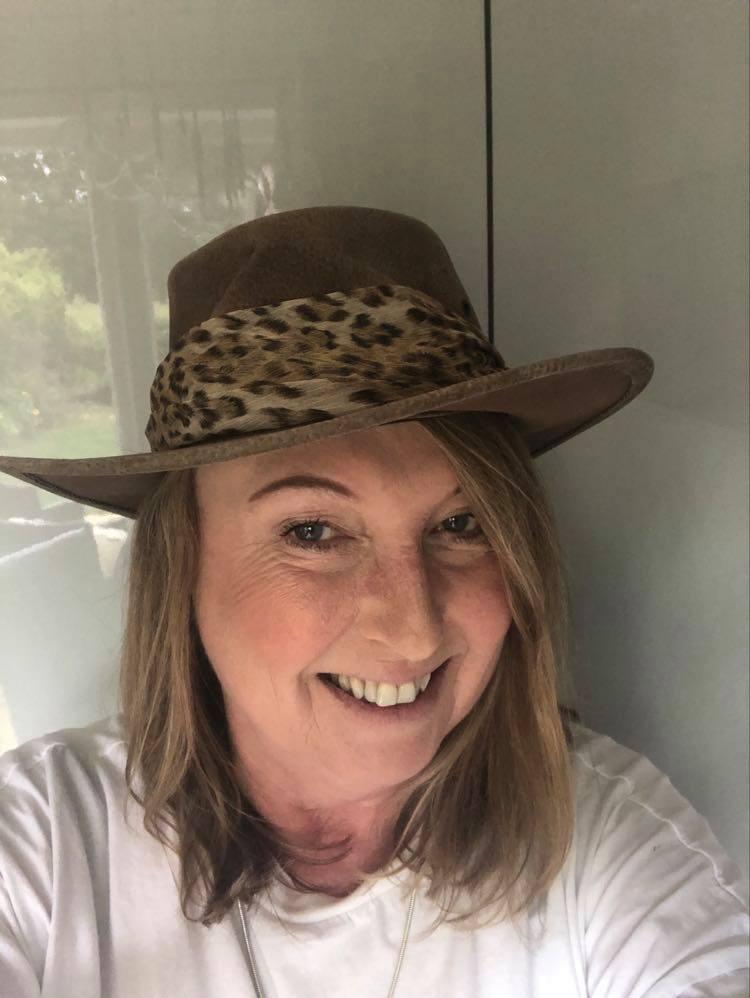 Debbie Harris - Guildford, England - Nextdoor