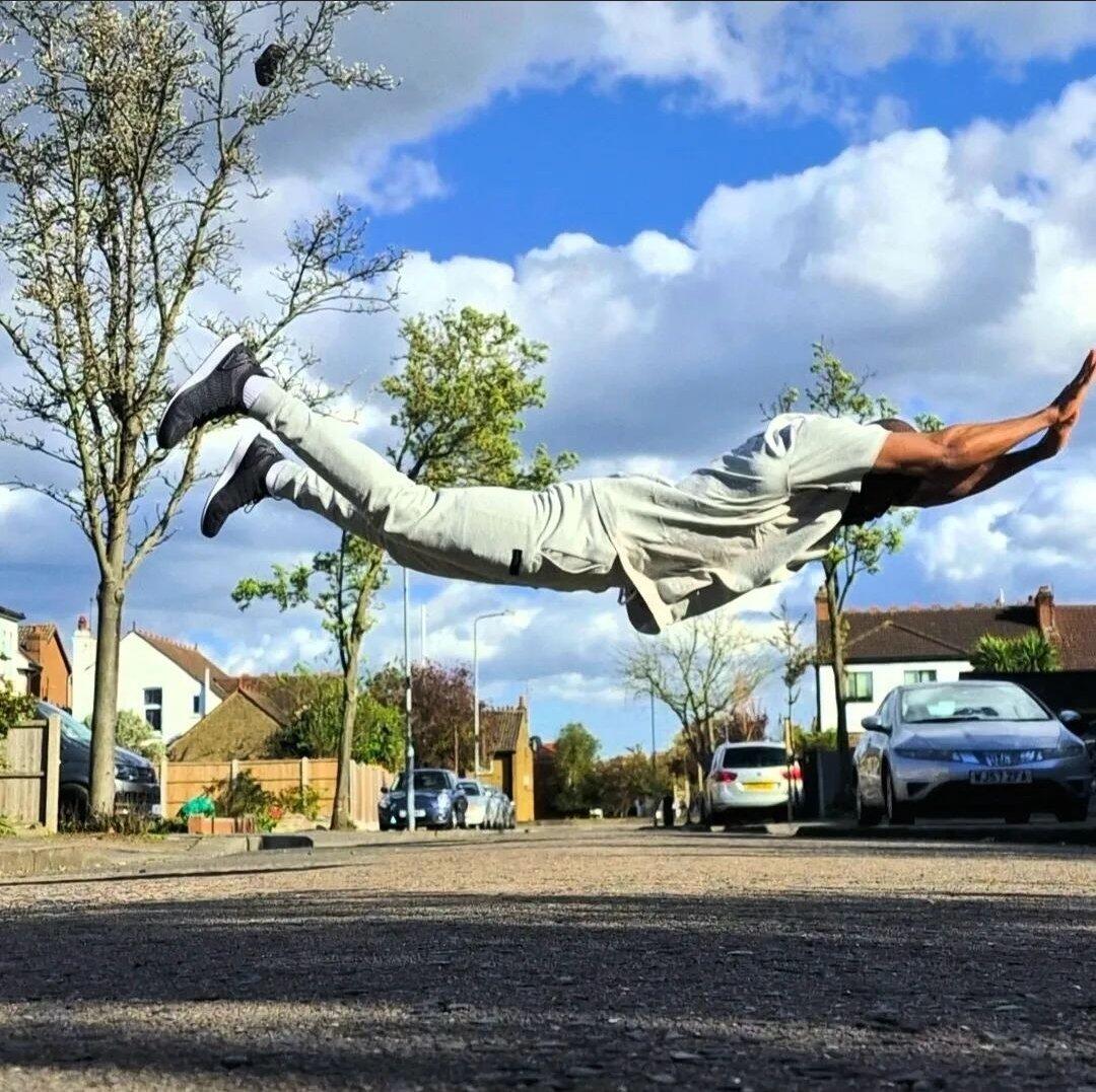 junior_dynamic - Dagenham, GB-ENG - Nextdoor