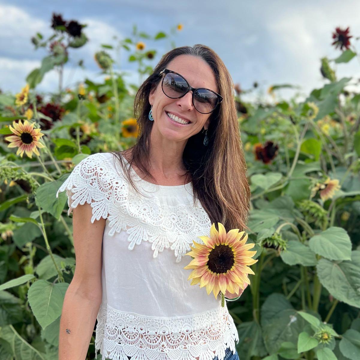 Jennifer De La Rosa- Notary Public - Nextdoor