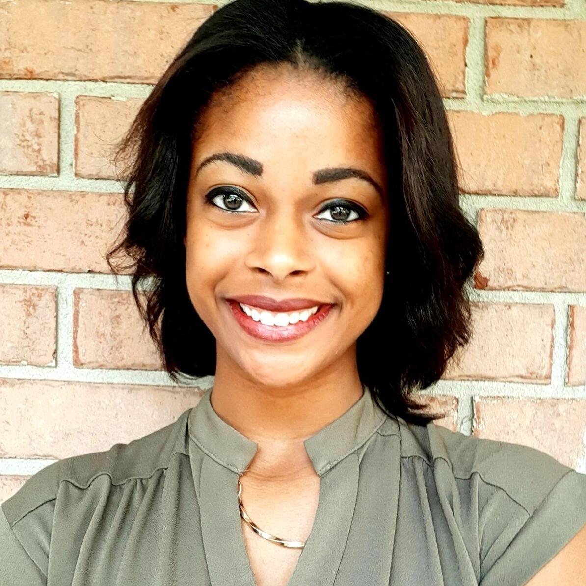 Lisa Ferrer's Instagram, Twitter & Facebook on IDCrawl