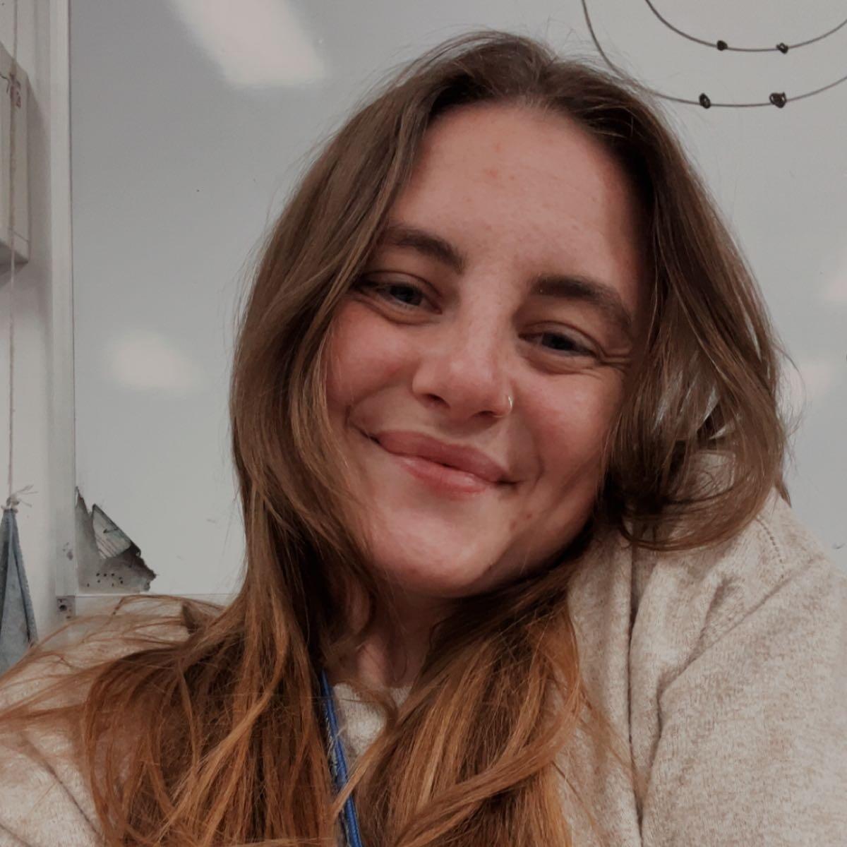 Lauren UW - Plymouth, England - Nextdoor