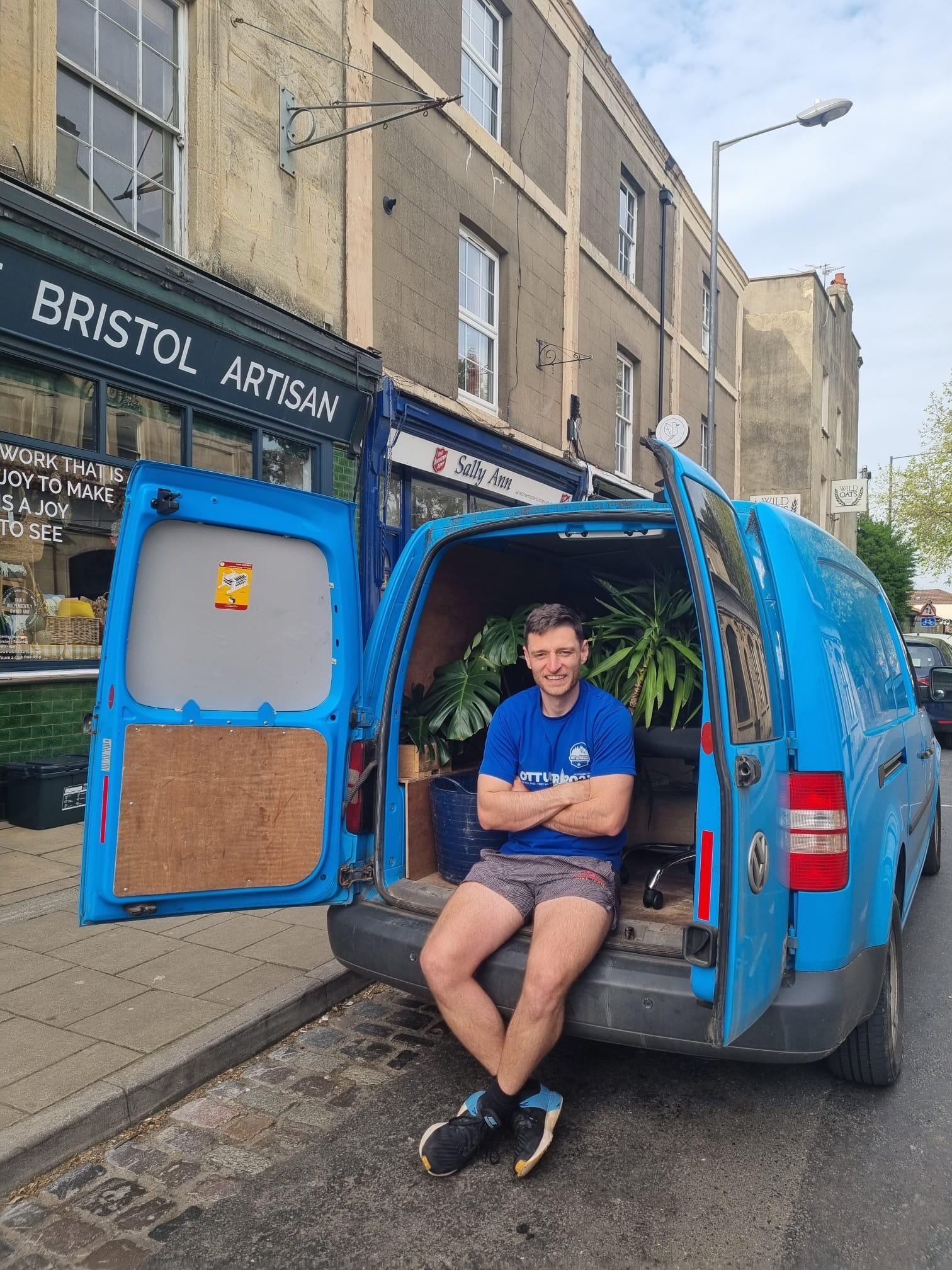 Sam with a Van - Bristol, GB-ENG - Nextdoor