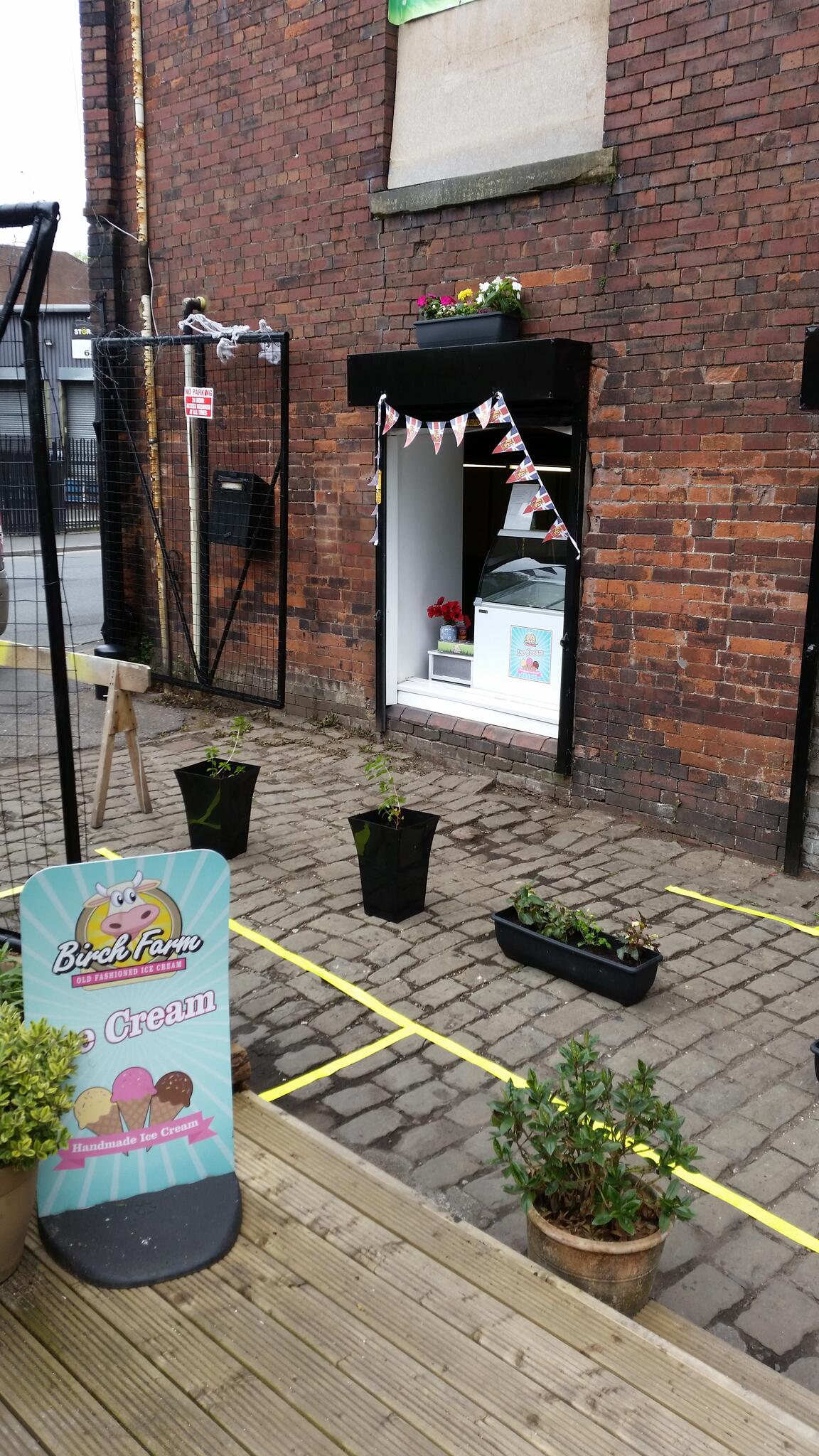The Ice Cream Shop At Lodge - Manchester - Nextdoor
