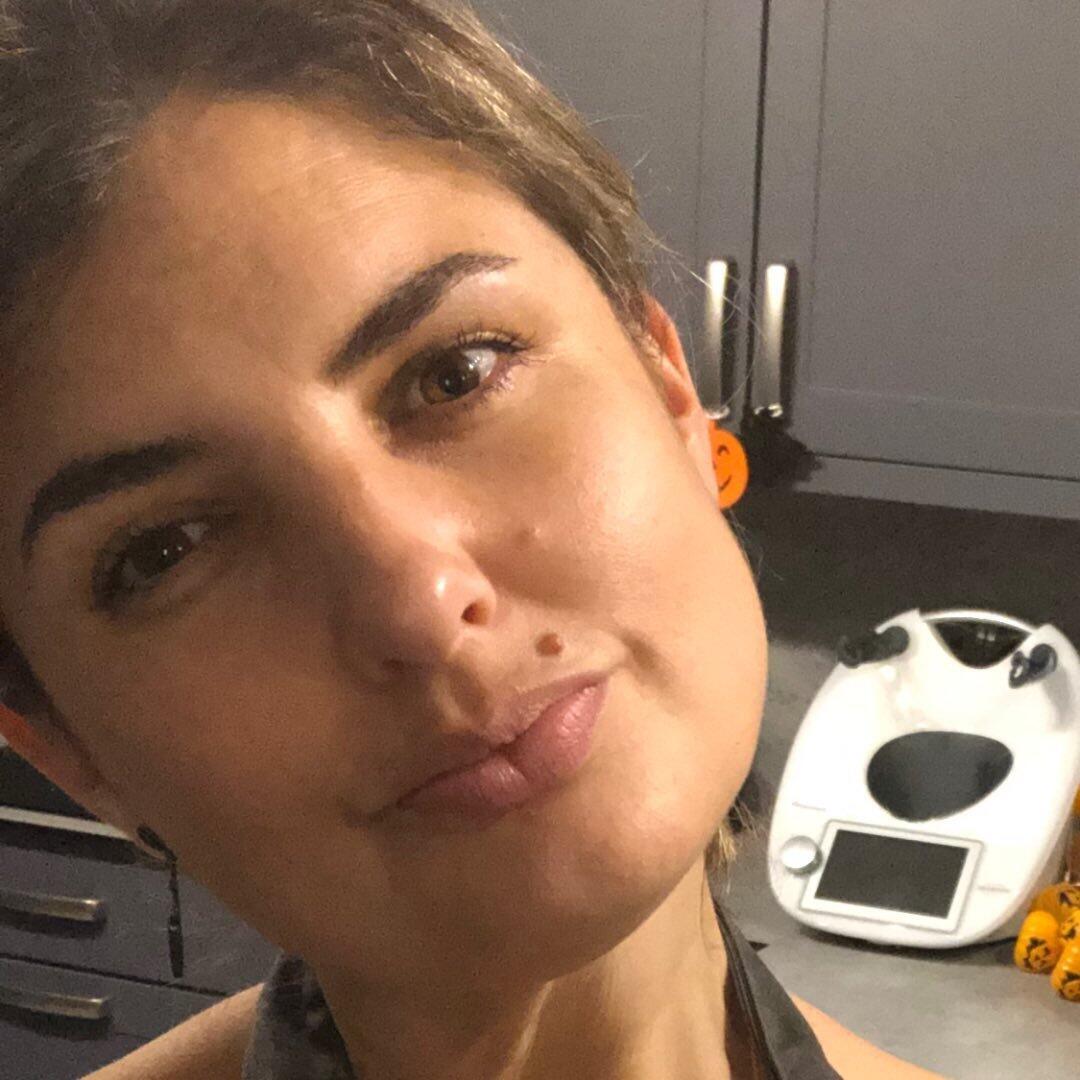 Miss Sussex Mixes - Littlehampton, GB-ENG - Nextdoor