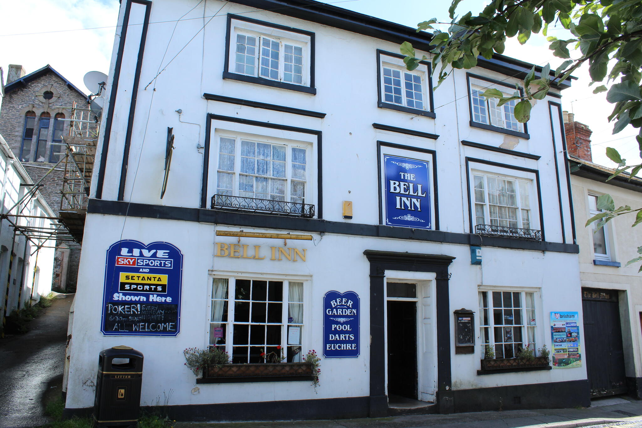 Bell Inn - Brixham - Nextdoor