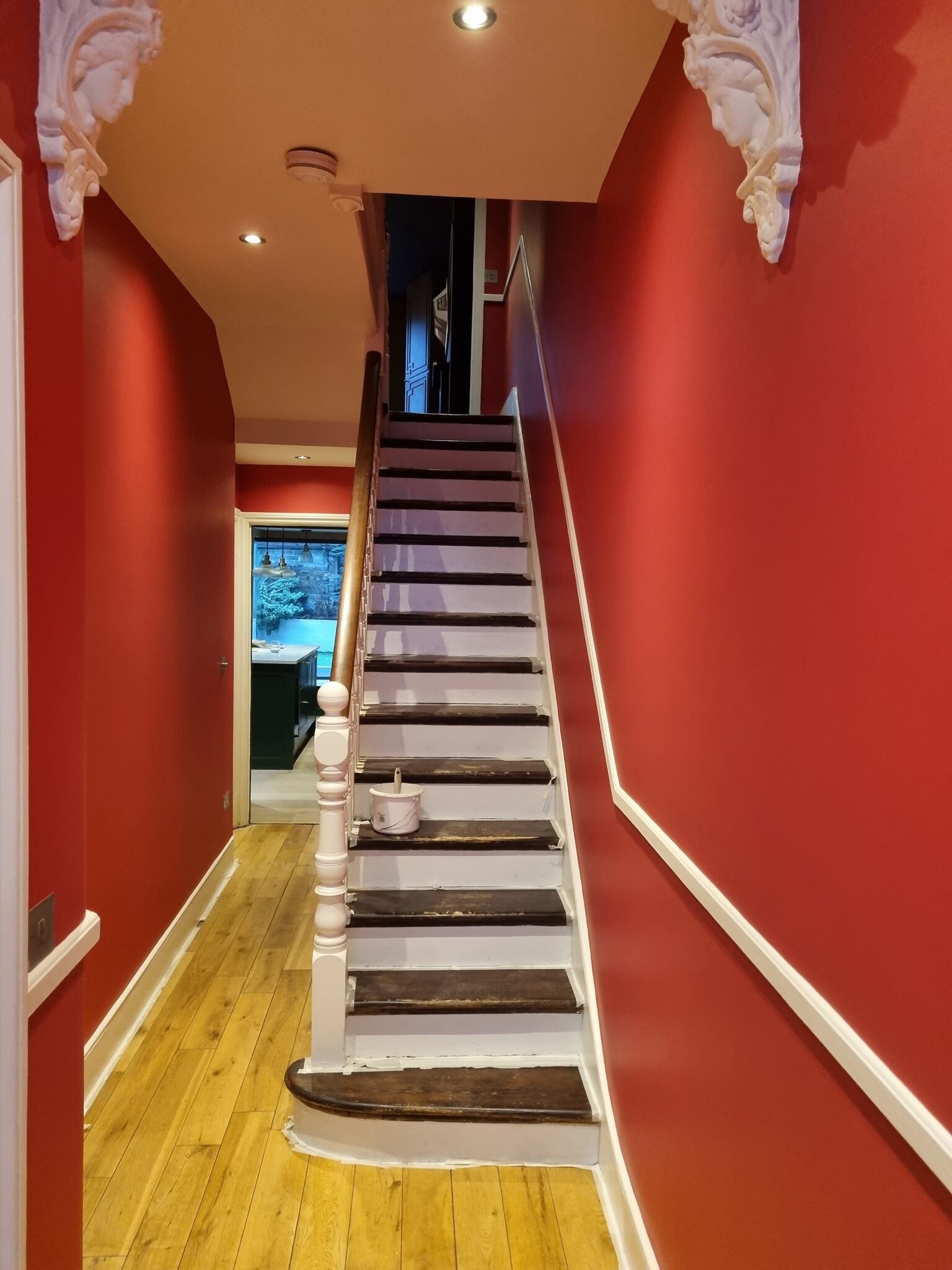 Kola Colours - London, GB-ENG - Nextdoor