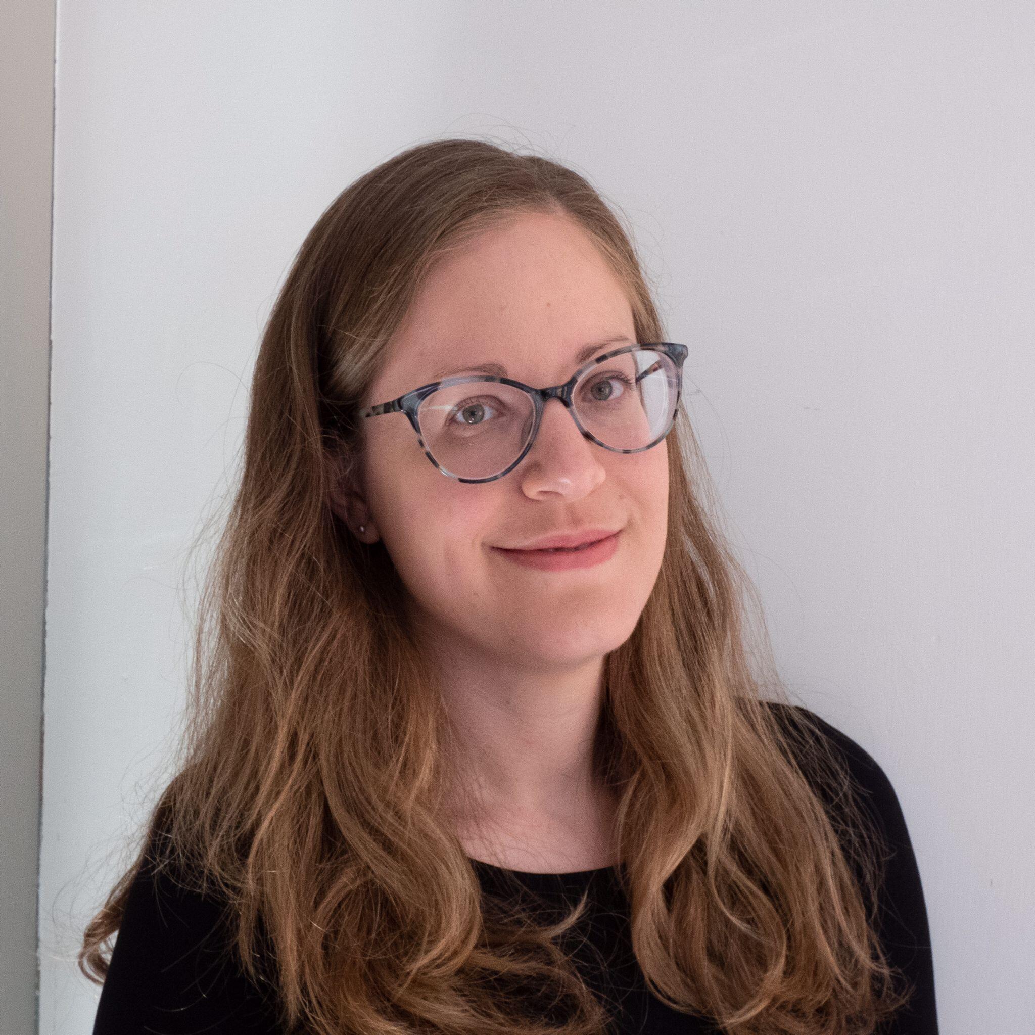 Heidi Woodage FCA - Dorking, GB-ENG - Nextdoor