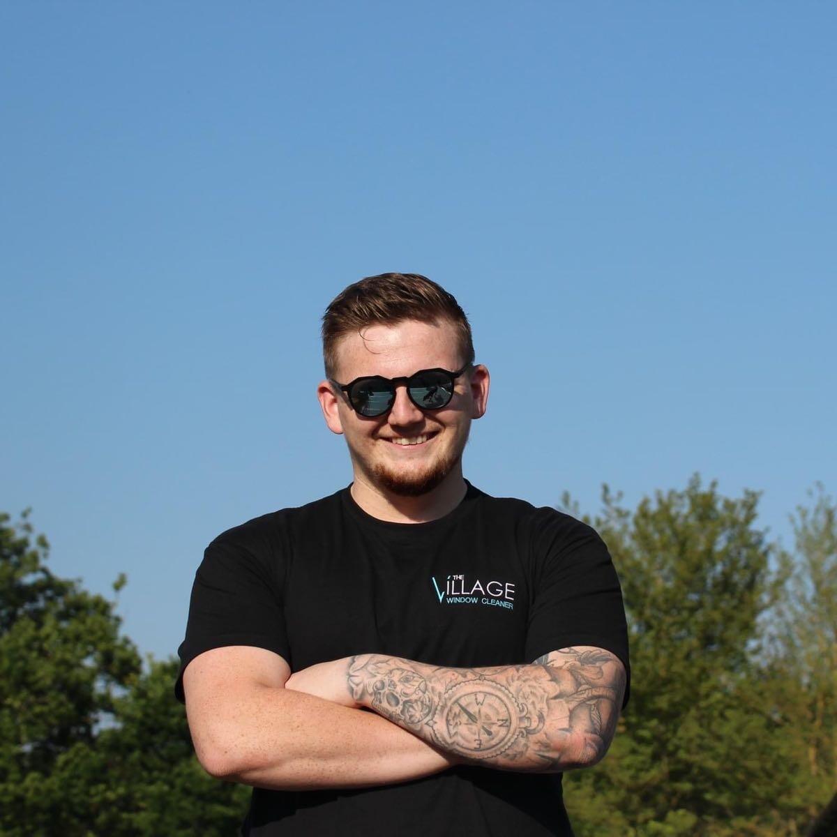 The Village Window Cleaner - Romsey, GB-ENG - Nextdoor